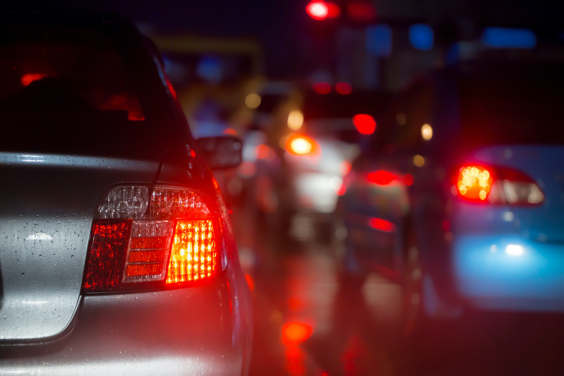 BAD DRIVING HABITS: The top 10 that need to stop. Now! | AutoApp