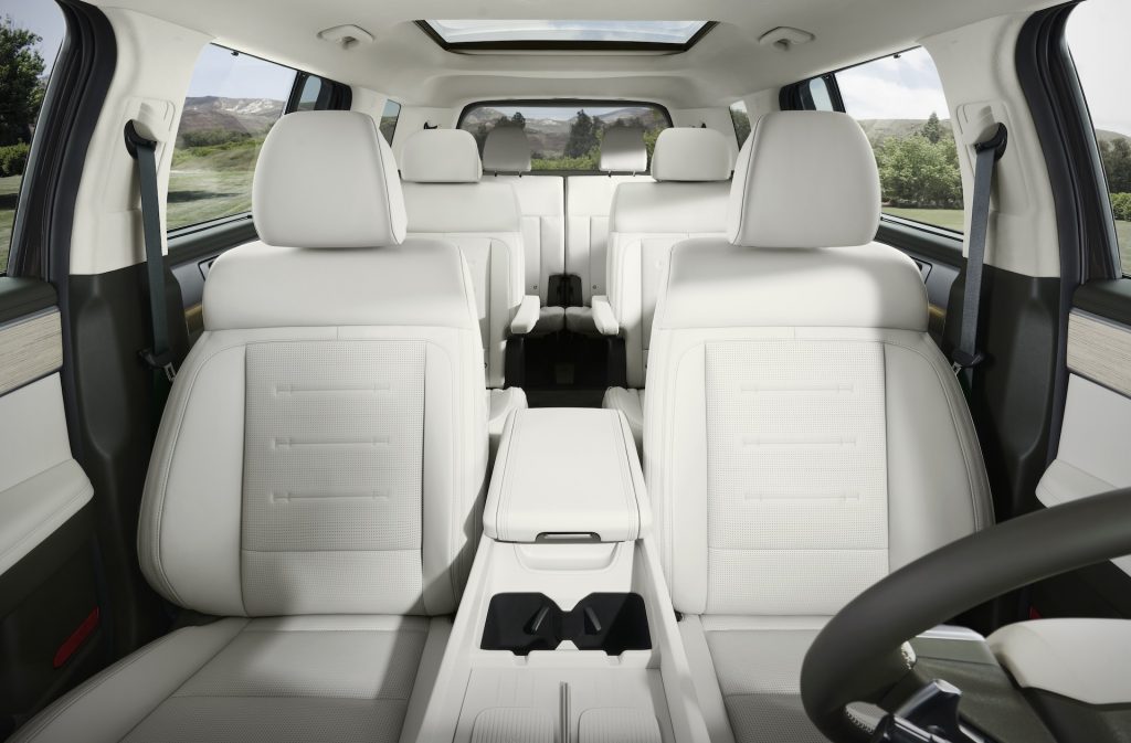 You Can Now Buy The 6-seater Hyundai Santa Fe | AutoApp