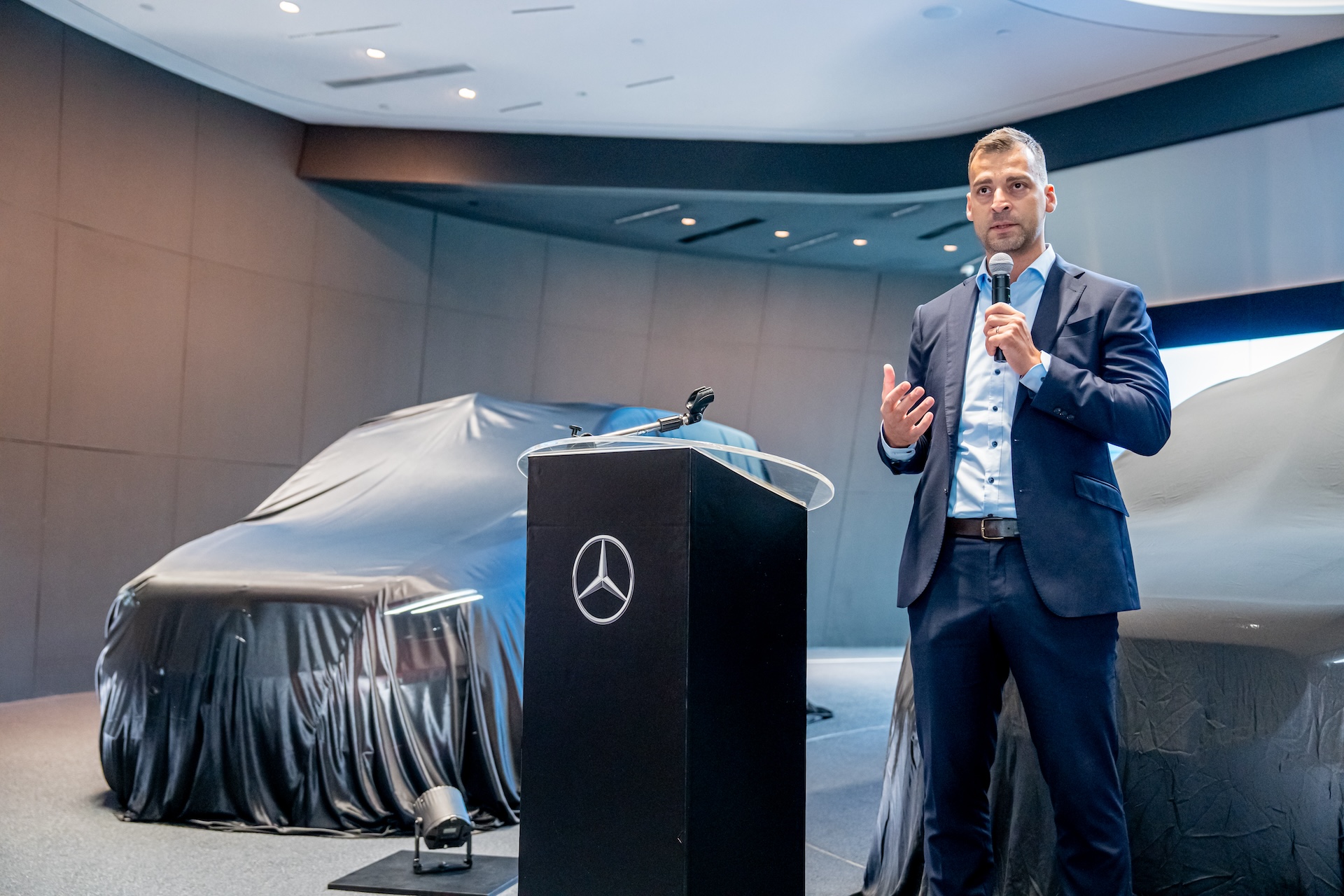 Mercedes-Benz Singapore Powers Up With New Electric Commercial Vehicle ...